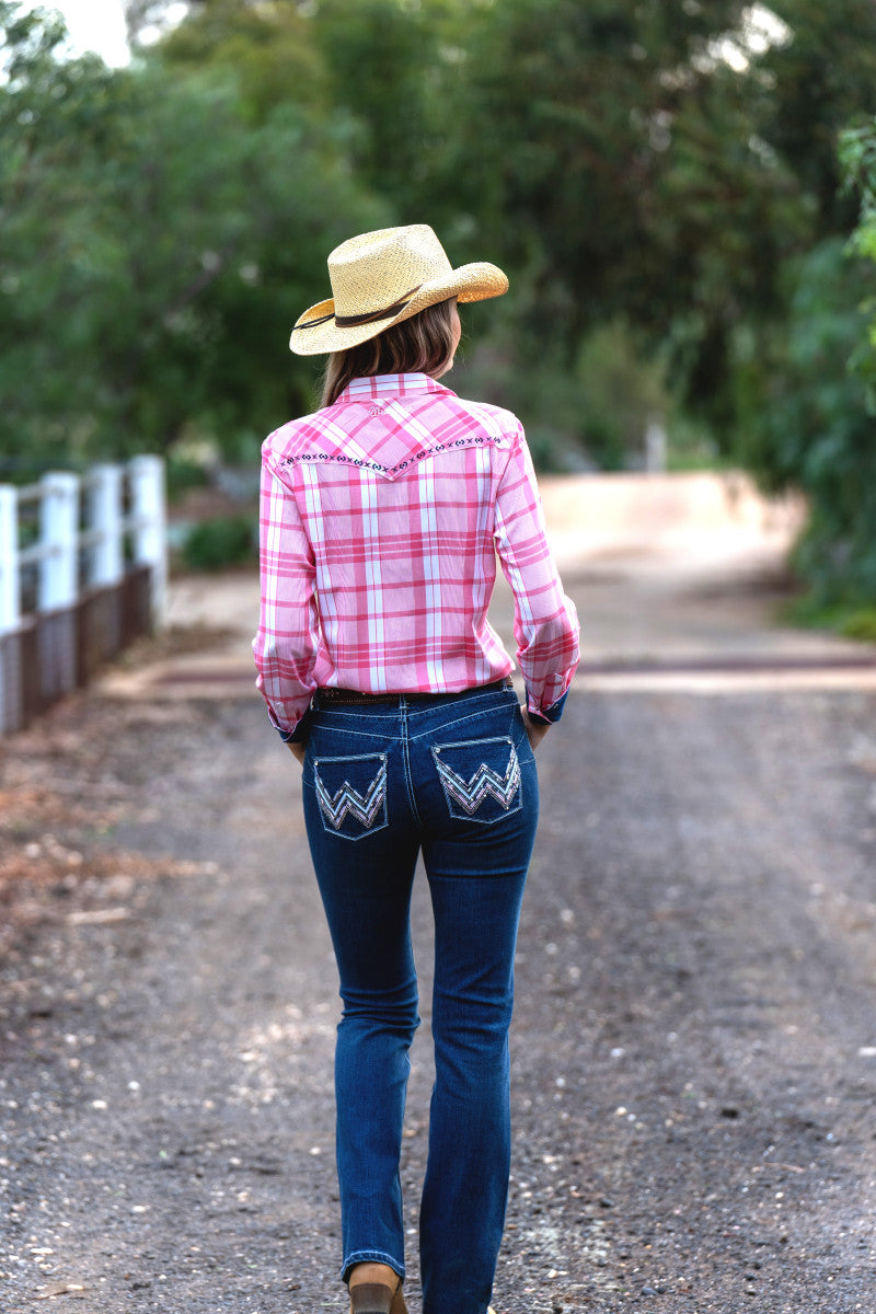 Wrangler Womens Arizona Jean Q Baby Booty Up – Hewitt & Whitty Saddlery